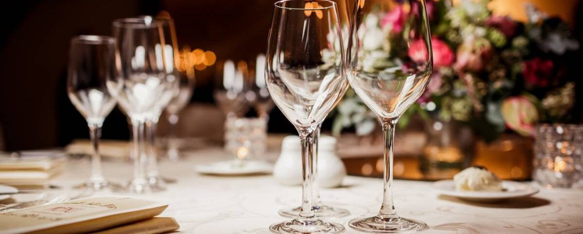 Le secret des tables raffinées : l'Assiette parfaite - Tissus et Nappes ...